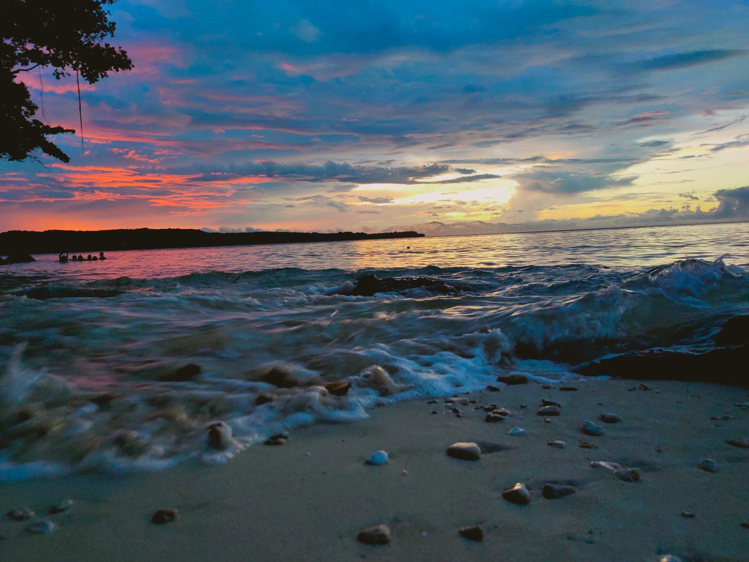 Costafba Beach Resort: Review, Rates, Photos, and Map | SamalGuide.com