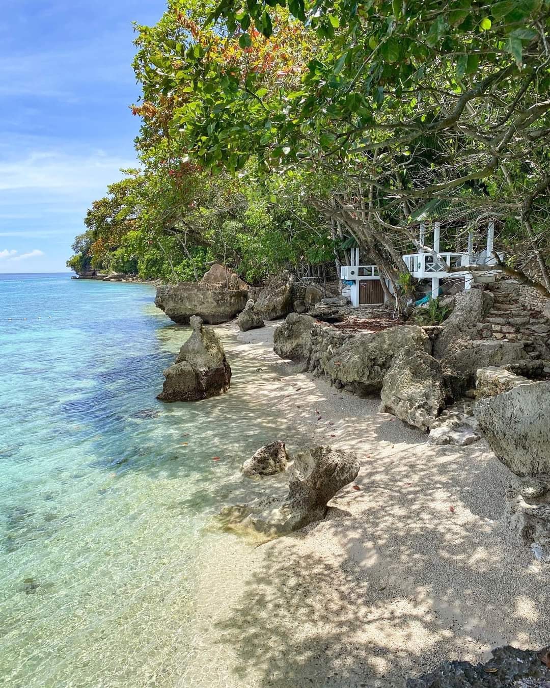 Hayahay Beach Resort: Review, Rates, Photos, and Map | SamalGuide.com