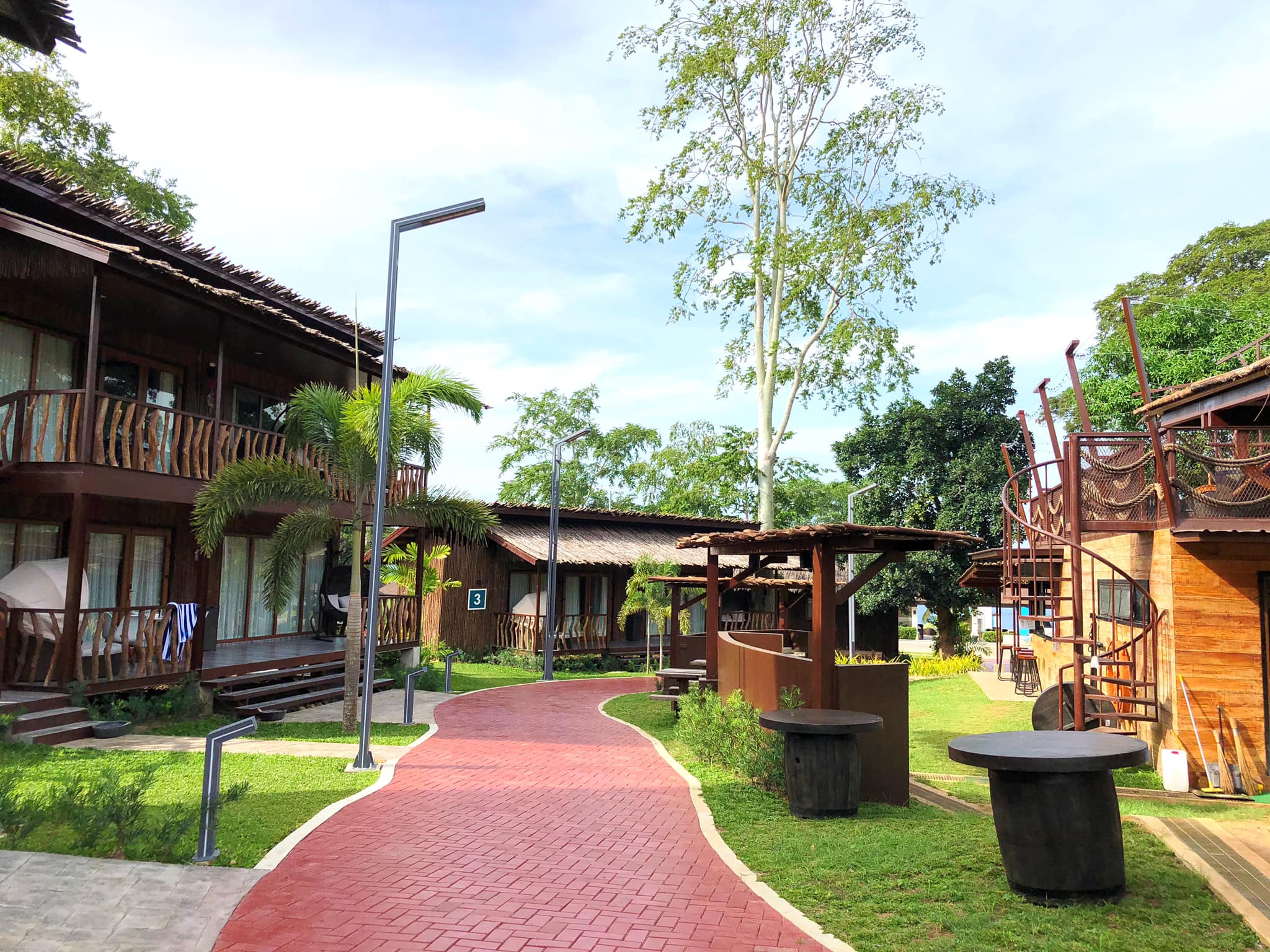 Costa Azalea – Crusoe Cabins and Aqua Water Park 2024 | Samal Guide