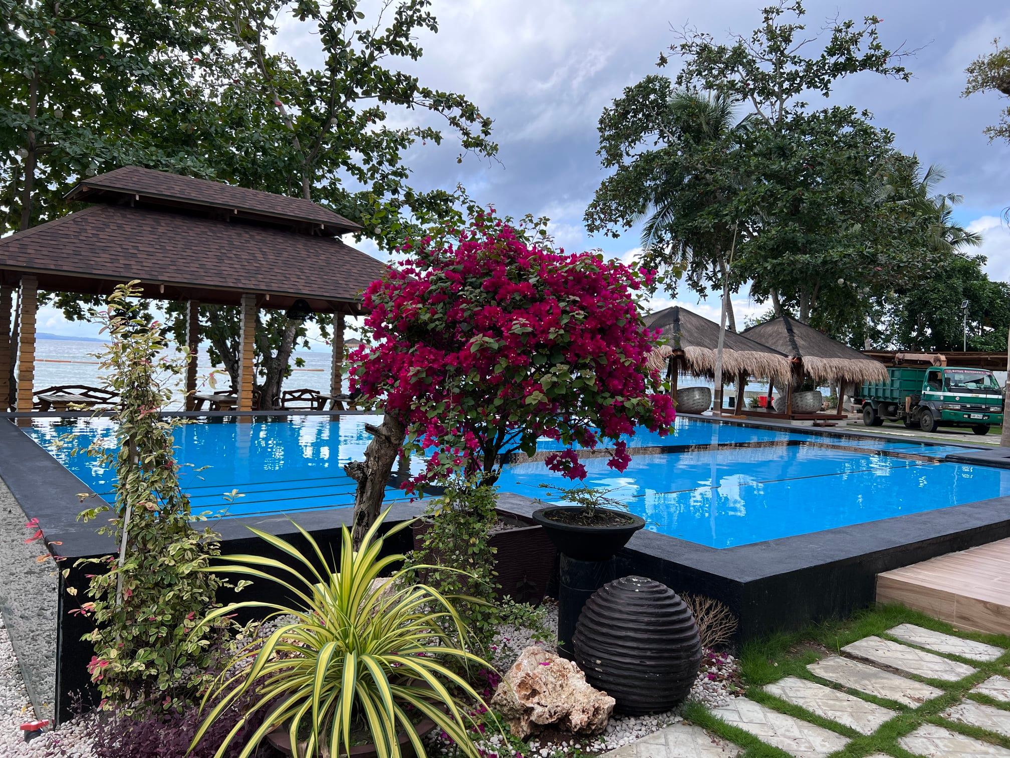 Seashell Island Beach Resort: Review, Rates, Photos, and Map ...