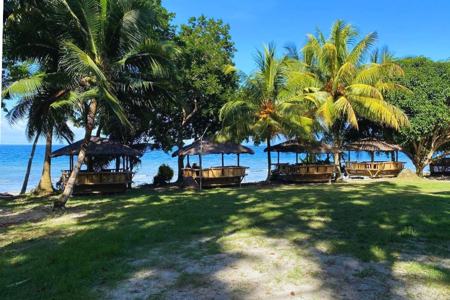 Oasis of Peace Beach Resort: Review, Rates, Photos, and Map ...